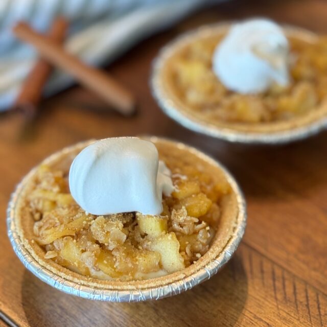 Apple Cinnamon Cream Tarts - Rave About Food